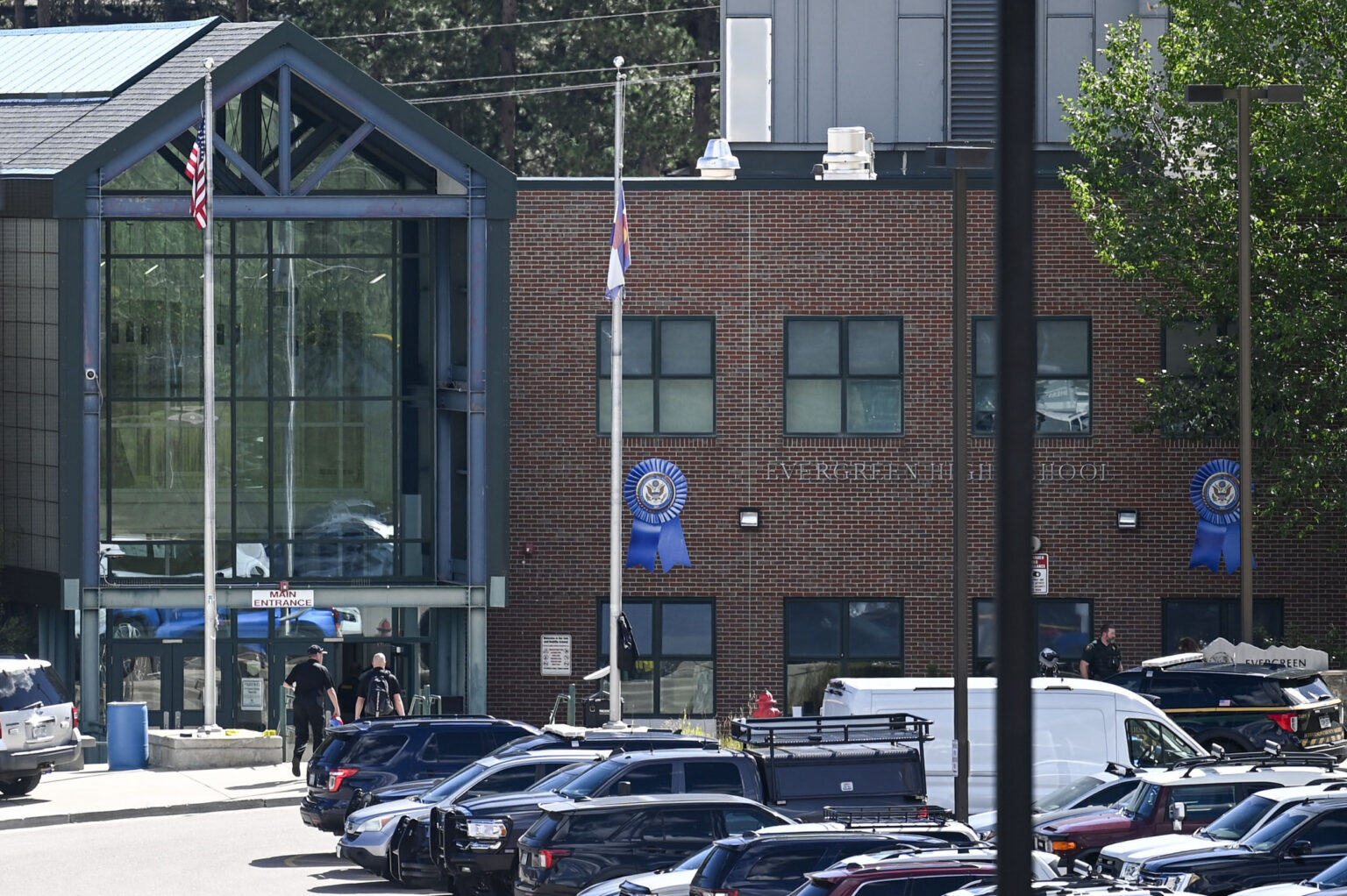 Evergreen High School remains closed week after shooting - Colorado ...